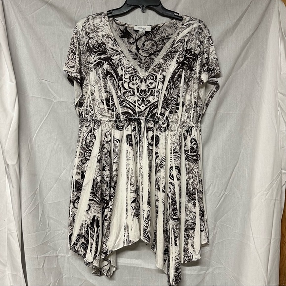 Style & Co. | Tops | Style Co Black And White Asymmetrical Tunic With ...